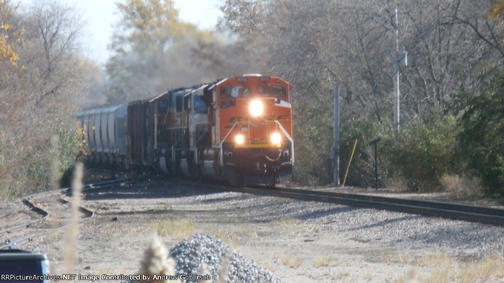 BNSF 9052, 9601 & 9918 coming to us